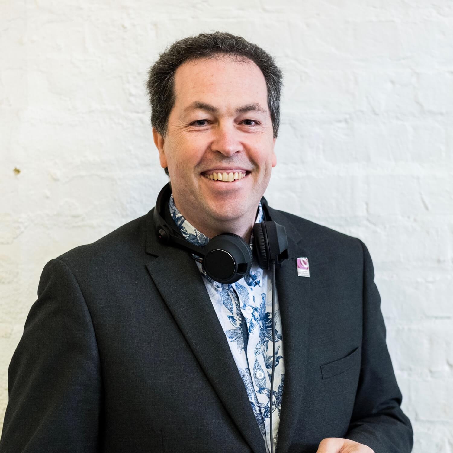 Award Winning Horsham based Expert Wedding DJ in Sussex and the home ...