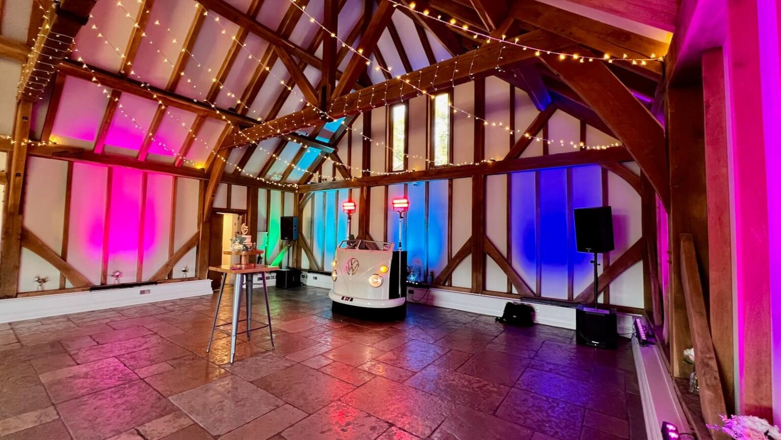 Brookfield Barn a perfect wedding venue in Horsham, West Sussex