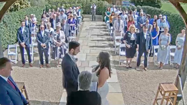 Brookfield Barn a perfect wedding venue in Horsham, West Sussex