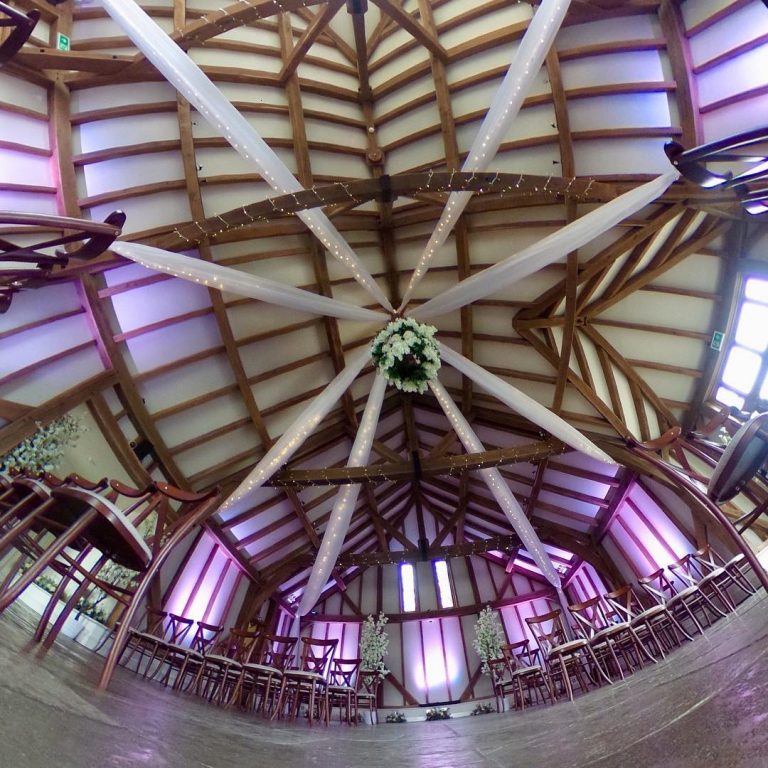 Brookfield Barn a perfect wedding venue in Horsham, West Sussex